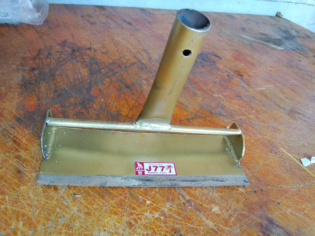 CANGKUL RUMPUT GULMA ATAU CANGKUL PIRINGAN SAWIT | Lazada Indonesia