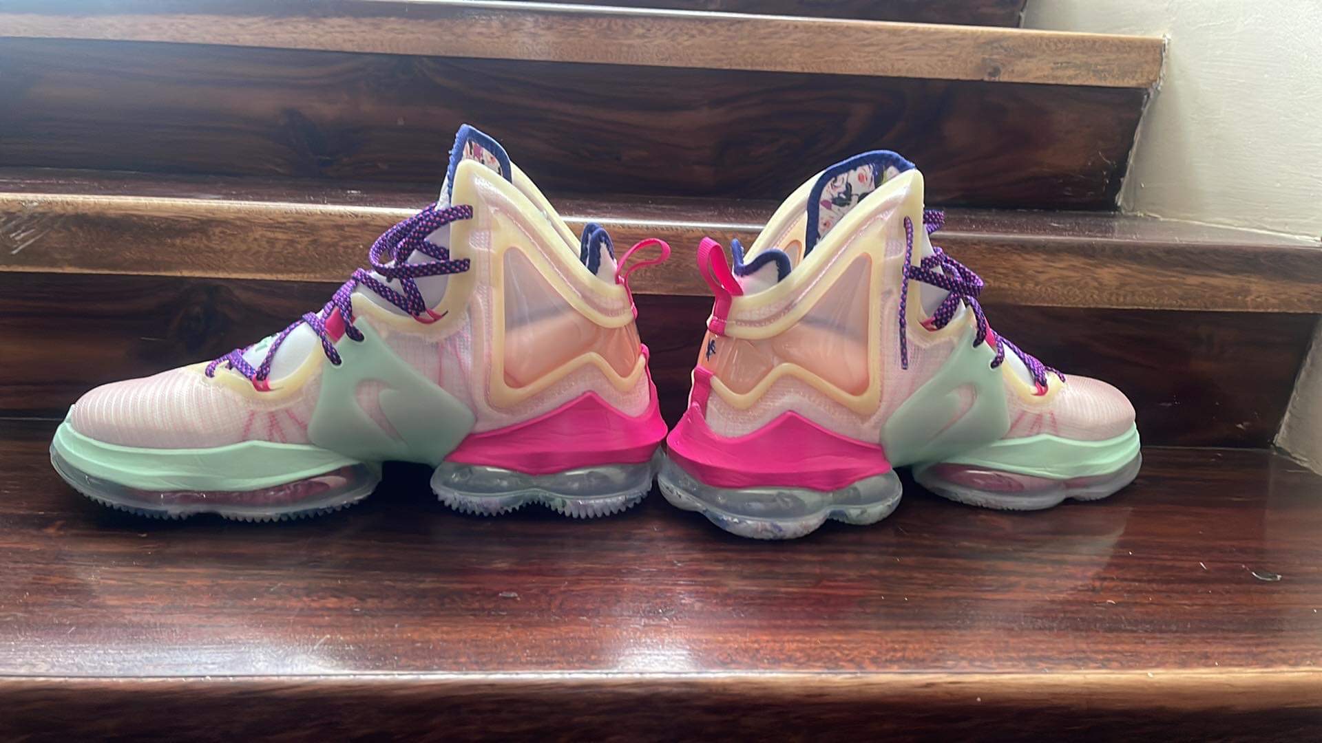 LeBron James 19 | Lazada PH
