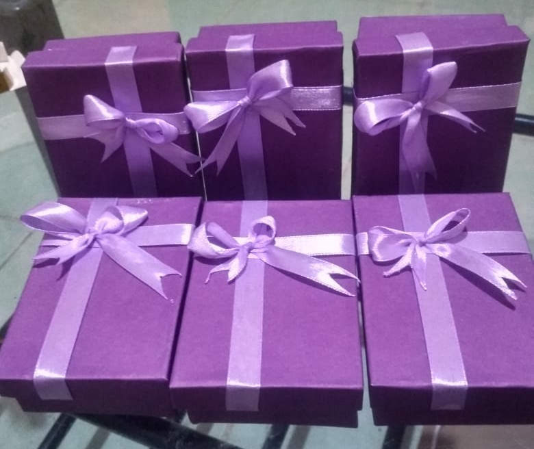 Kotak kado mini 10x7x3 / kotak kado / gift box / hardbox / box hampres ...