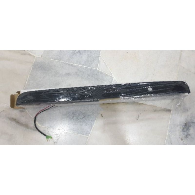 *TOYOTA HIACE KDH200 REAR BONNET GARNISH | Lazada