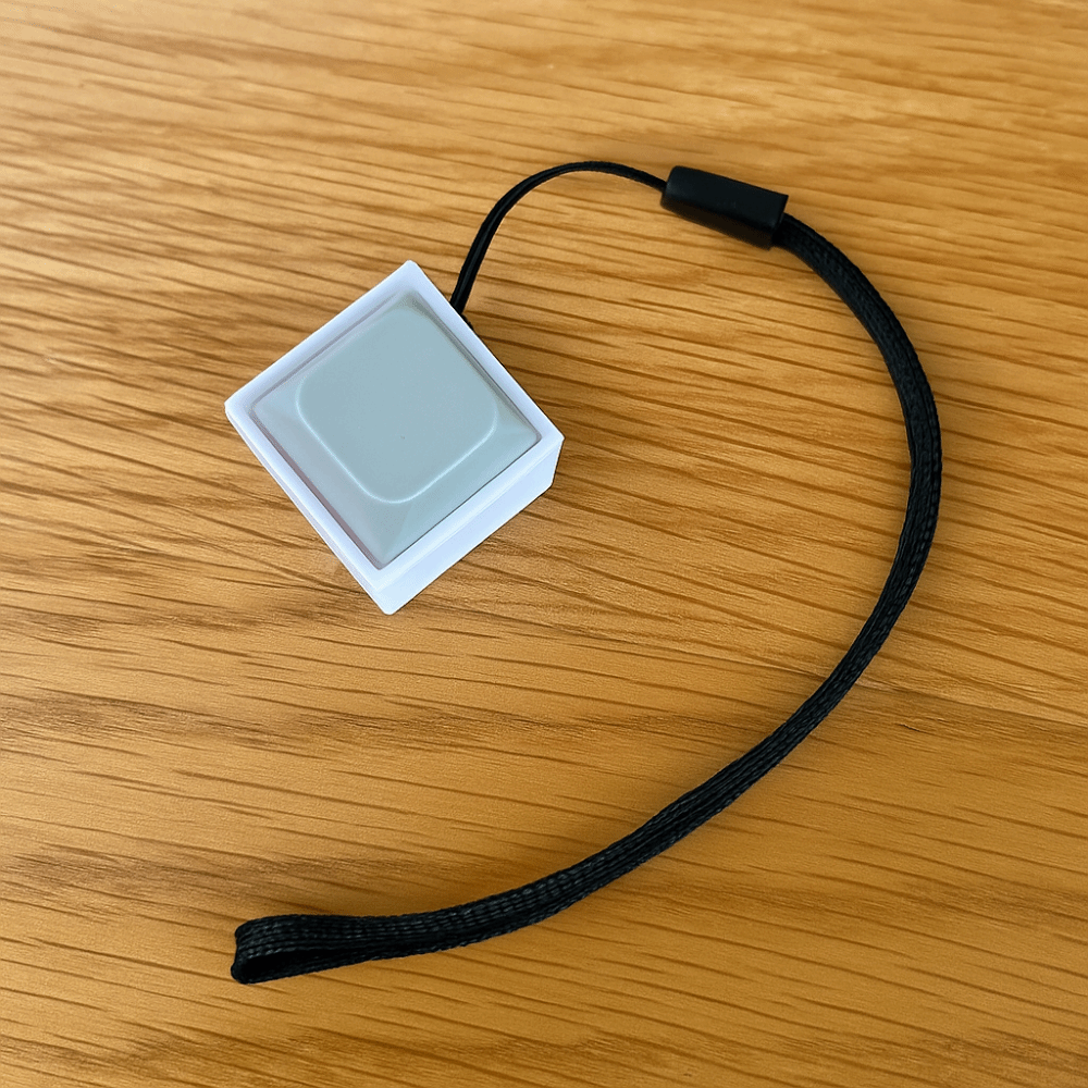 Key Chains Click Button Fingertip Button Keychain ABS Trinket ...