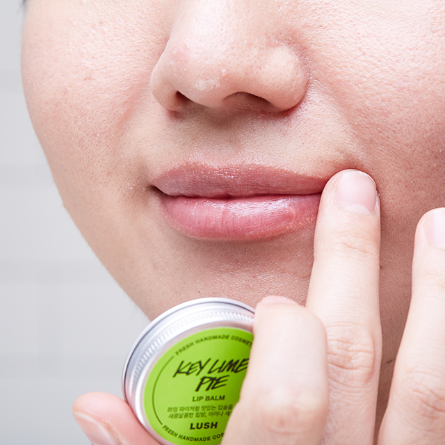 LUSH ลิปบาล์ม KEY LIME PIE LIP BALM 12g - LUSH - ThaiPick