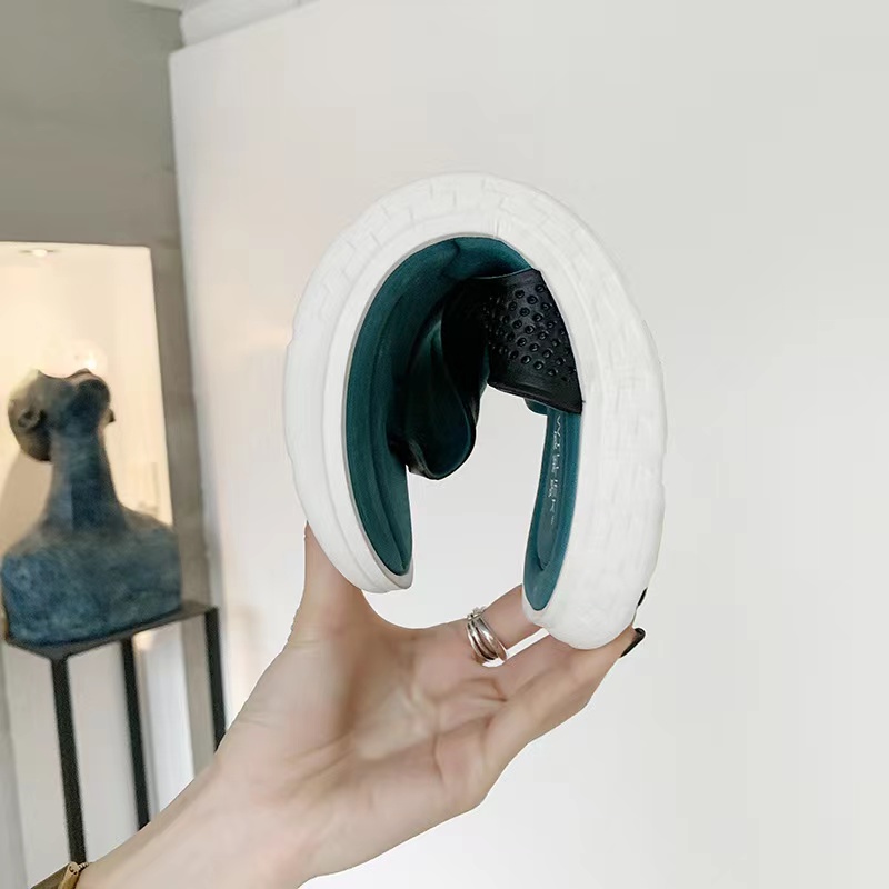 vivi.an รองเท้าแตะผู้ชาย รองเท้าแตะมีหูคีบ พื้นนุ่มใส่สบายเท้า วัสดุ ...