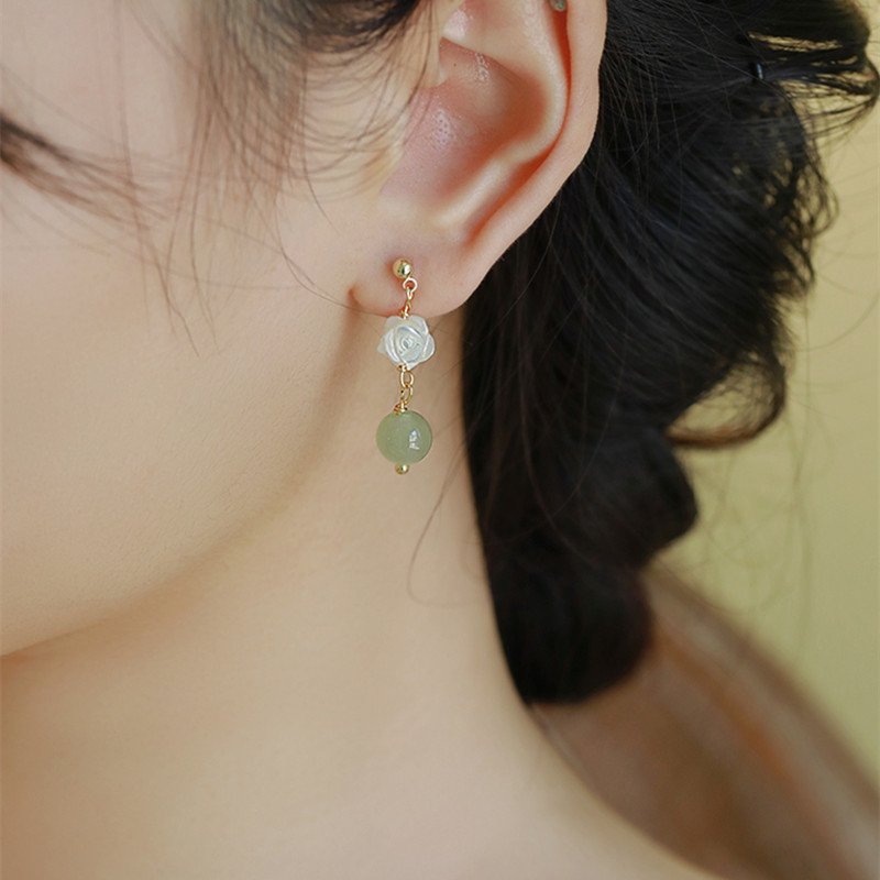 【Clearance Markdowns】Revlon * natural Hotan ins niche design retro white butterfly shell ...