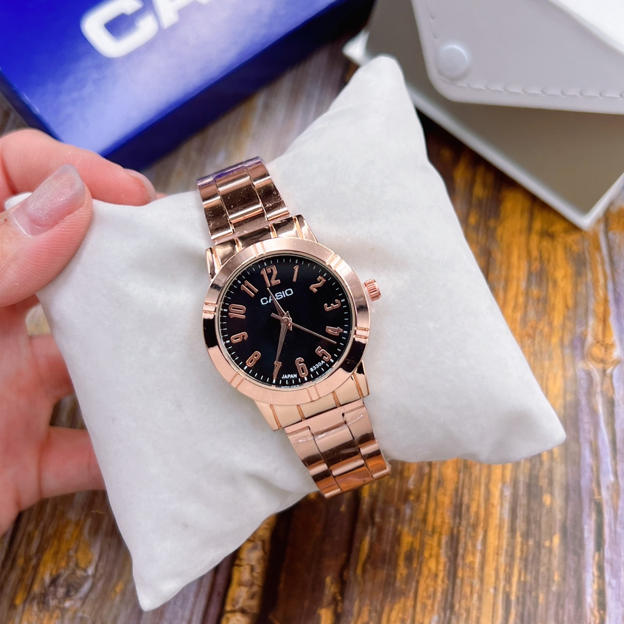 Watchtime นาฬิกาข้อมือผู้หญิง คาสิโอ้ เรียบหรู สายเหล็ก ตัดสายได้ พร้อม ...