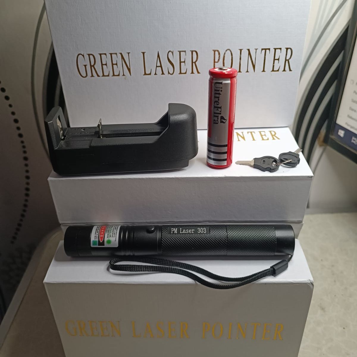 PAKET COD!!! GREEN LASER POINTER 303 SENTER LASER PRESENTASI KOMPLIT BESERTA CHARGER DAN BATERAI ...