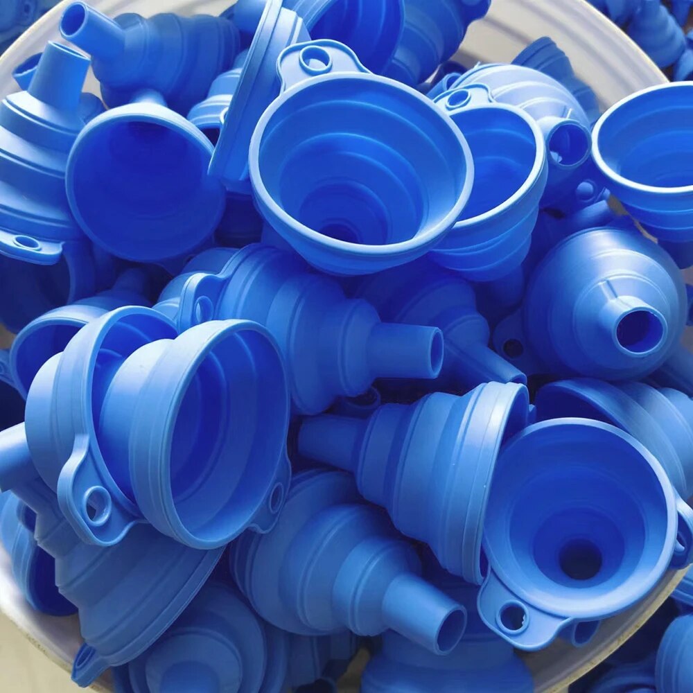 Engine Funnel Car Universal Silicone Liquid Funnel Washer Fluid Change ...