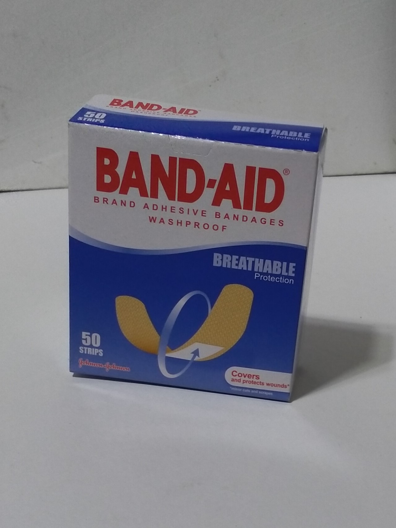 BAND -AID BRAND ADHESSIVE /WOUND WASHEDPROOF BADAGES 50 STRIPS PER BOX ...