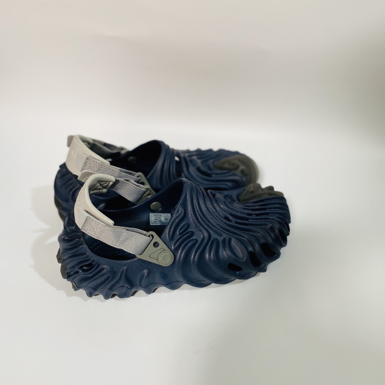 Crocs Pollex Size M7.M8.M9.M10.M11 ผลิตจากยางอย่างดีนิ่มเบาไม่ลื่นใส่ ...