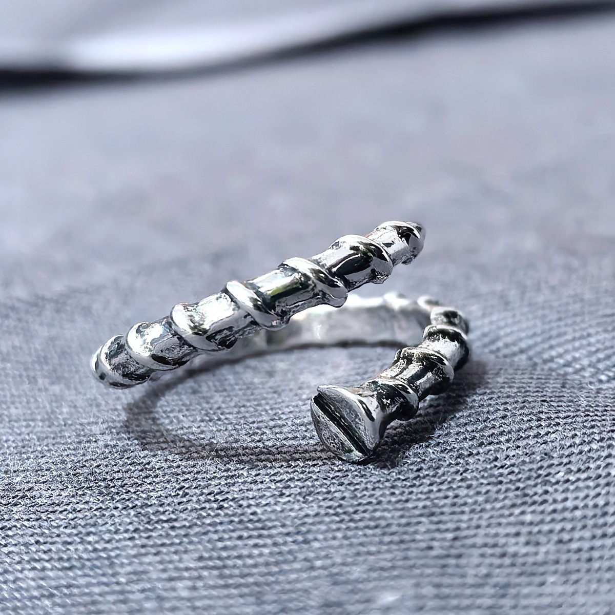 Ancient Craftsman Screw Nail Punk Index Finger Ring Women's Trendy Dark ...