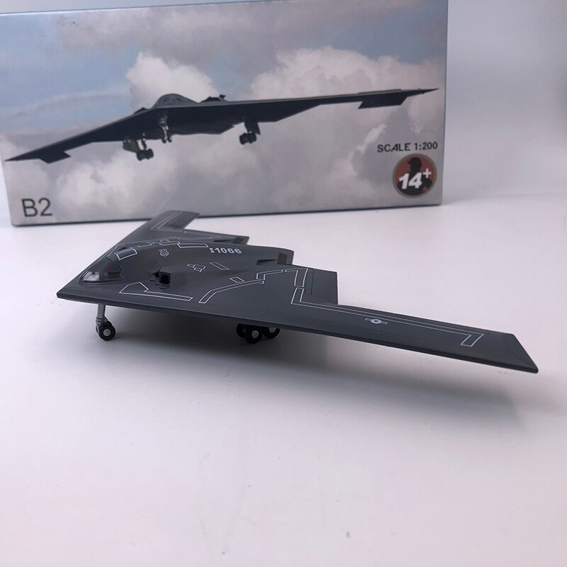 Diecast 1/200 Scale B2 USAF B-2A Bomber Aircraft Airplane Plane Replica ...