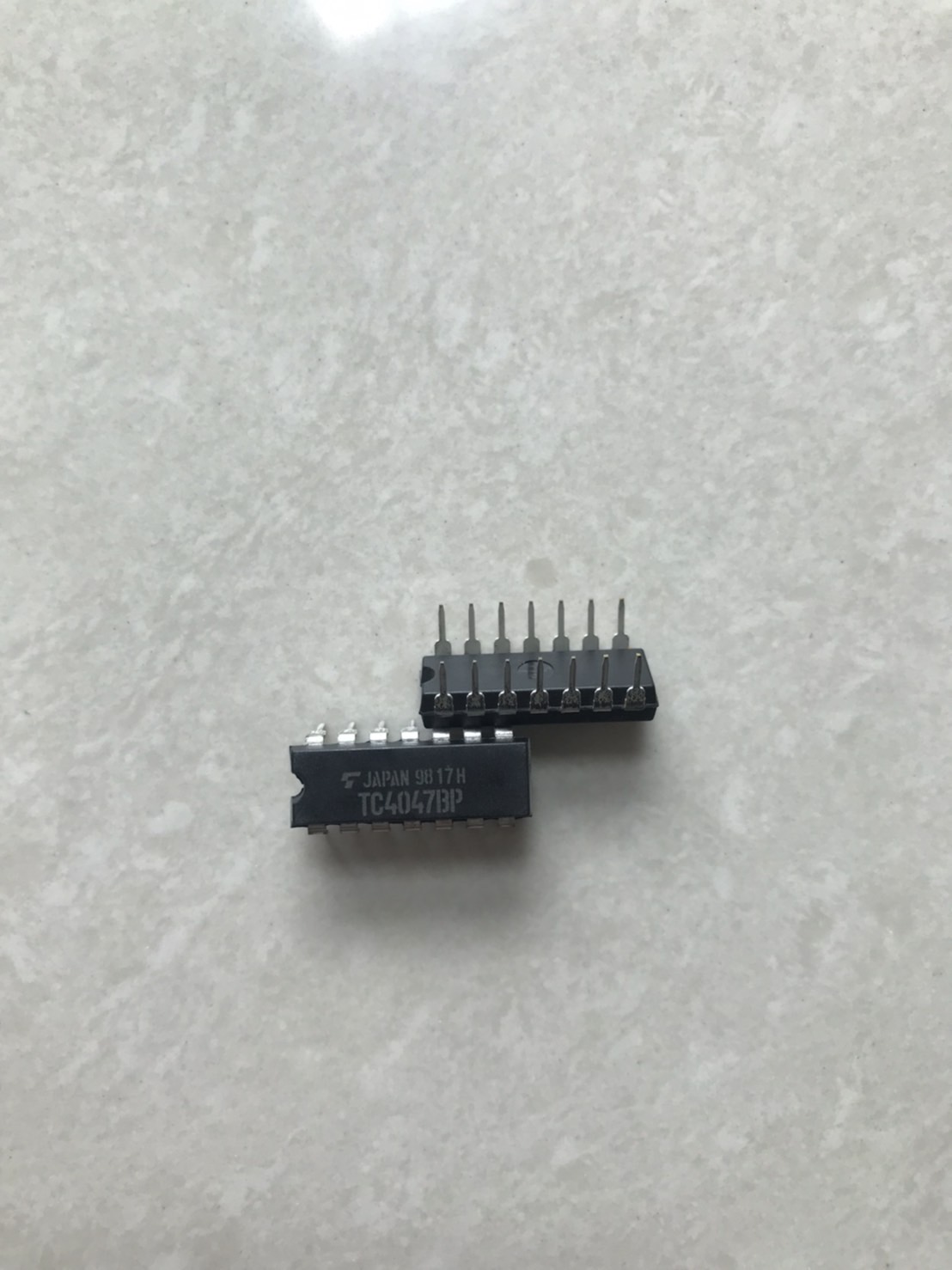 TC4047BP DIP ราคา / 1 ตัว | Lazada.co.th