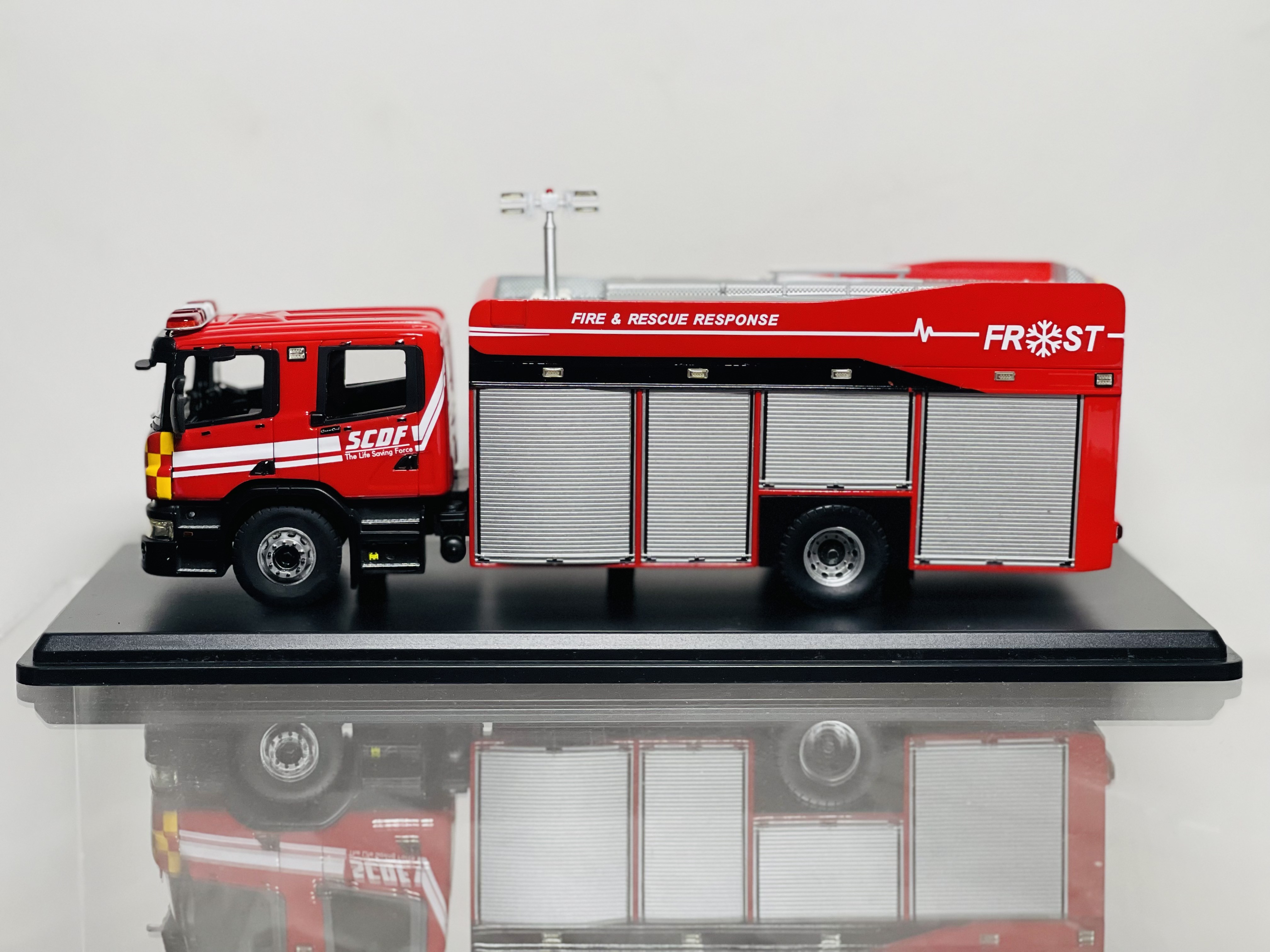 Singapore Civil Defence Force (SCDF) SCANIA P270 and P310 Pump Ladder ...