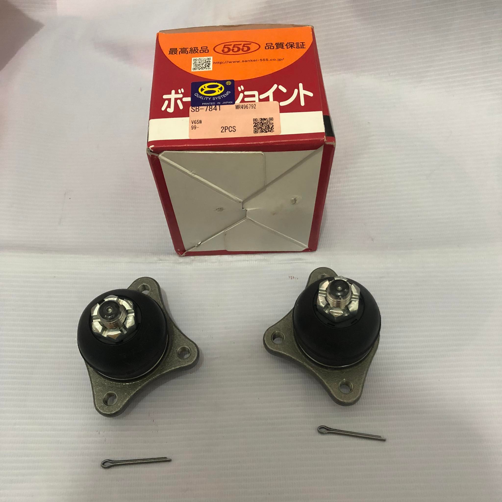 ORIGINAL/GENUINE 555 UPPER BALL JOINT FOR MITSUBISHI MONTERO/STRADA ...