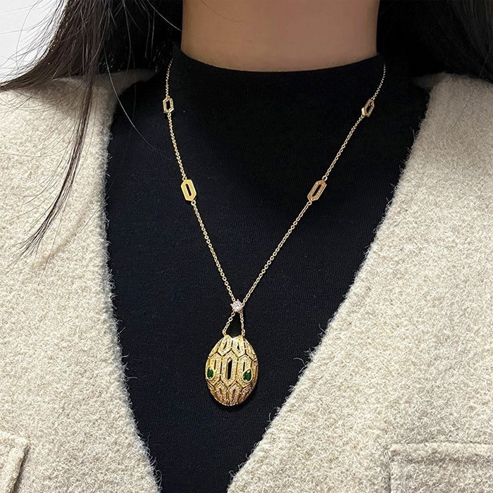 【Top Picks】Zodiac Snake Light Luxury Niche Full Diamond Green Eyes ...