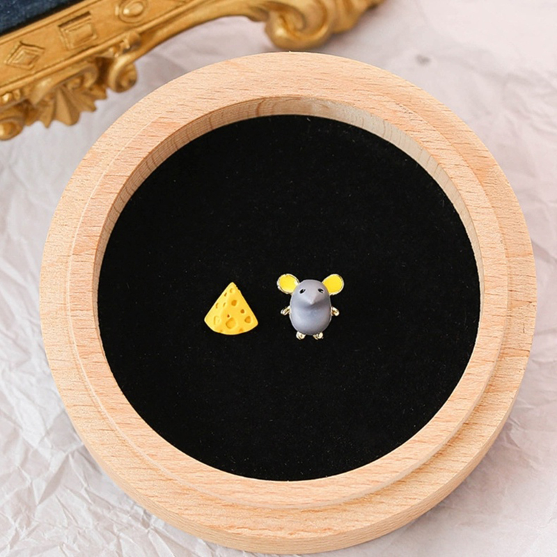 Eye Catching Mouse Earrings Unique Mouse And Cheese Earrings Eye ...