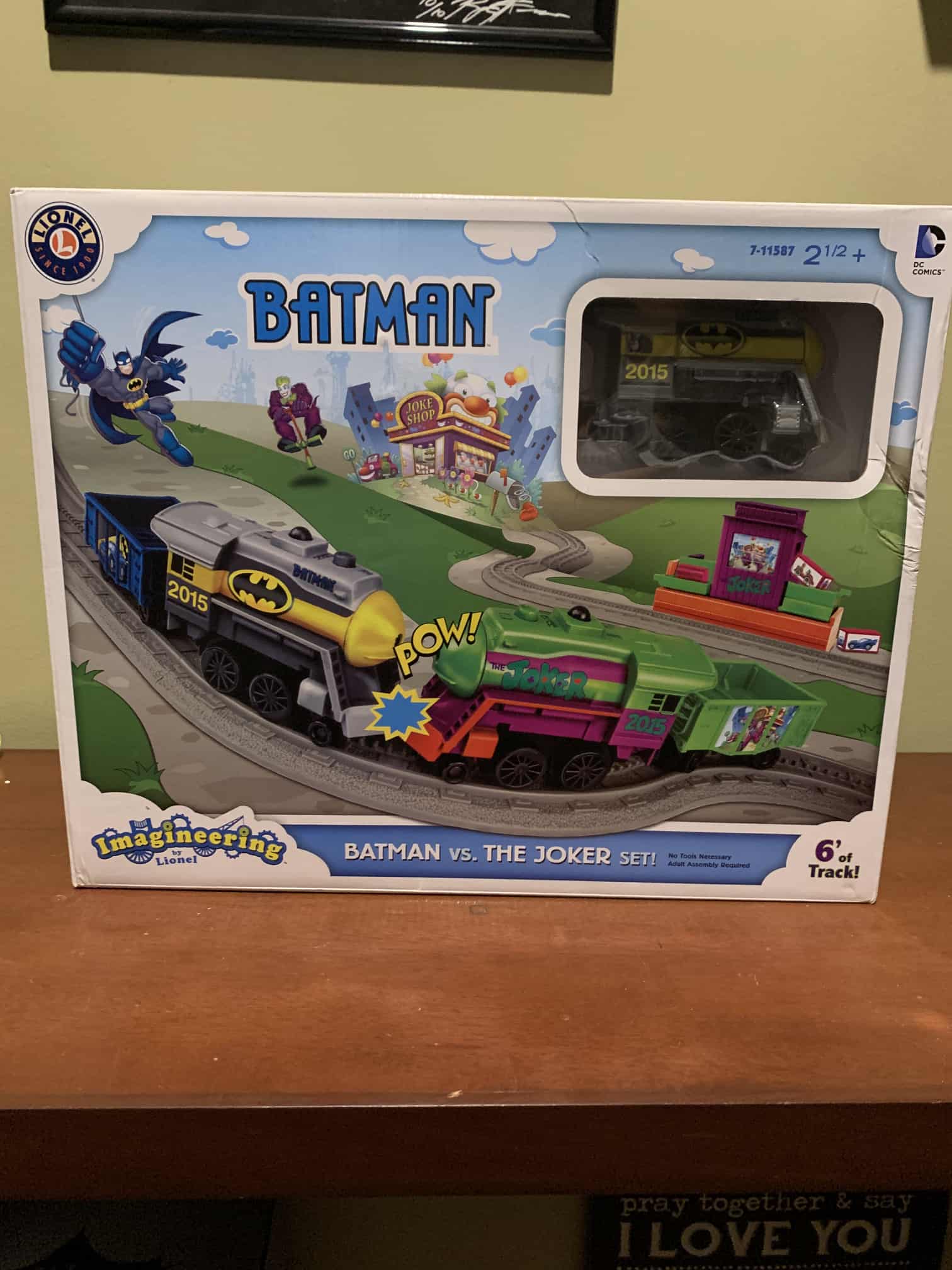 IMAGINEERING BY LIONEL THE BATMAN VS THE JOKER TRAIN SET | Lazada PH