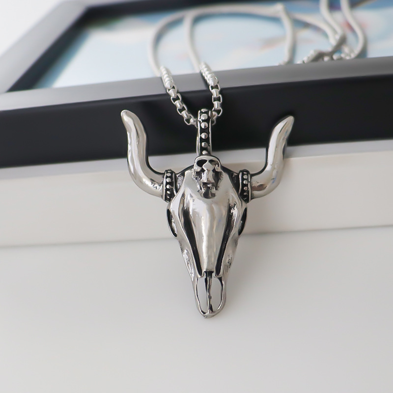 Niutou Pendant Men's Trendy Cool Metal Alloy Necklace Fashion Wear Item ...