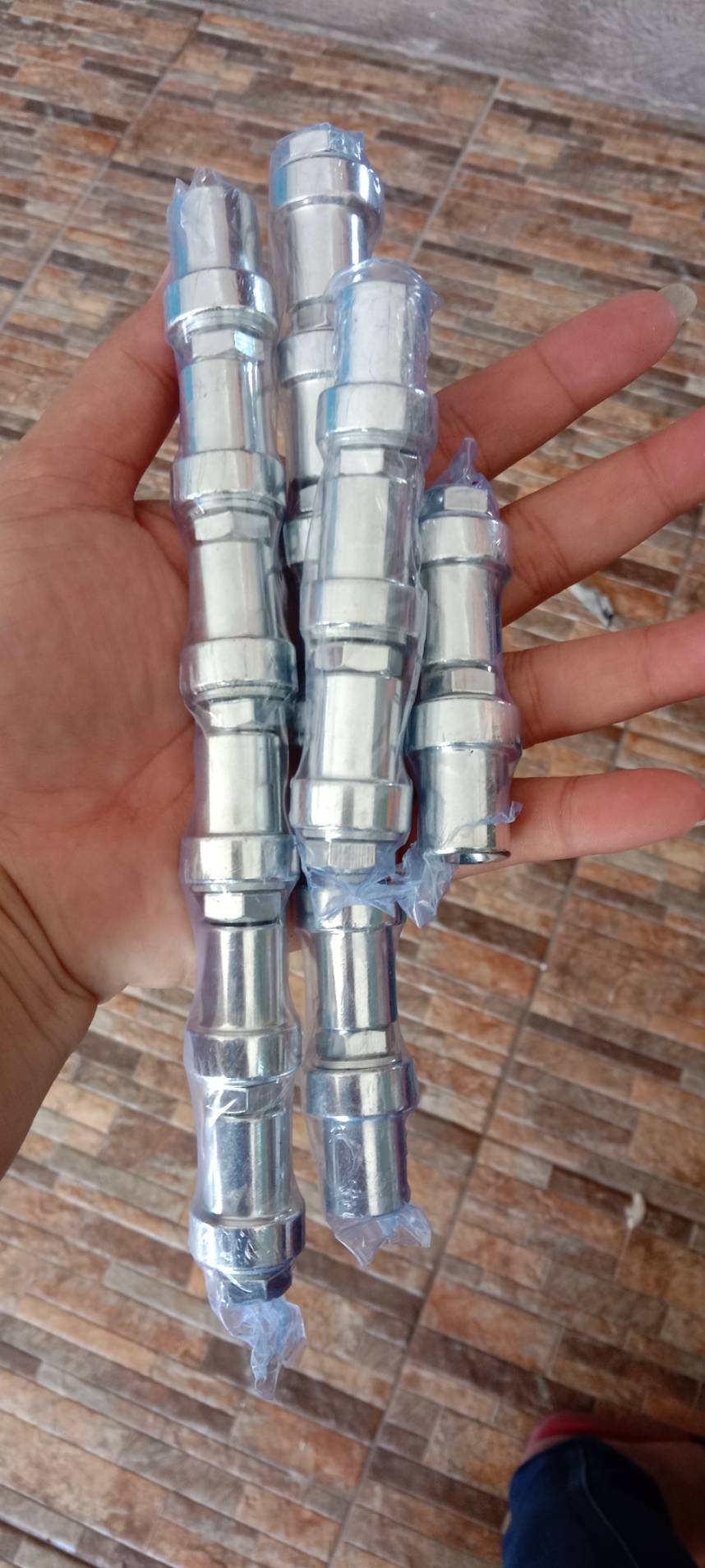 บูสเหล็ก bolt , screw สำหรับติดสะพานเฟืองเข้ากับประตู มอเตอร์ประตู บูทเหล็ก บูท ราคาต่อ 1 ตัว ...