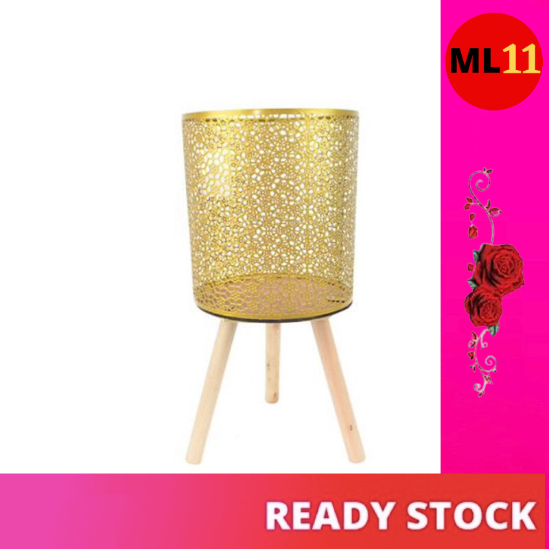 Steel Vase / Flower Pot Iron / Pasu Besi Corak Berkaki Kayu / Pasu ...