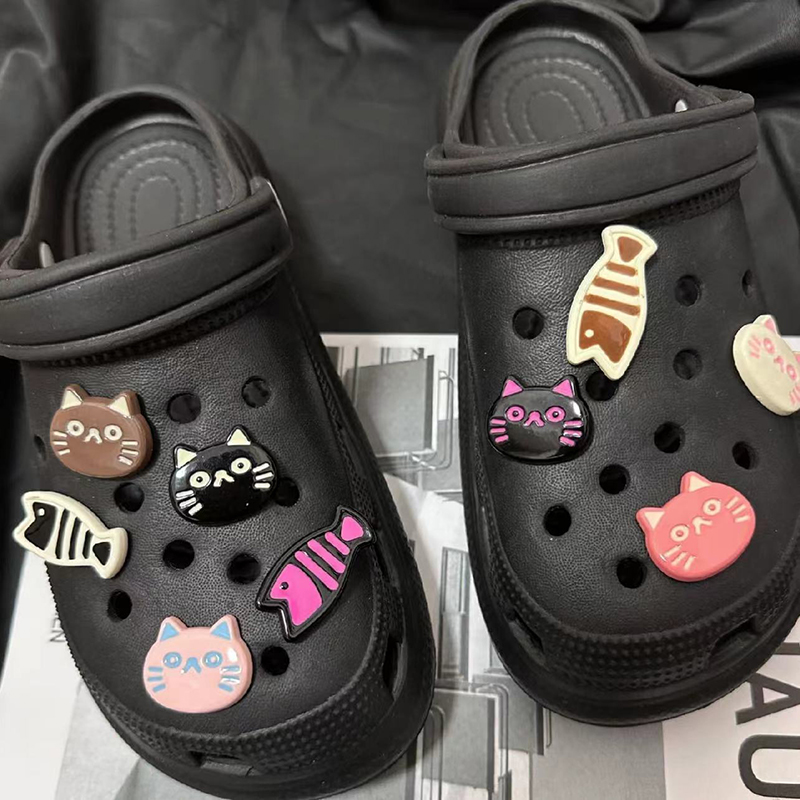 Chain Bear Shoe Charms For Crocs PVC Shoe Decorations Clogs Sneakers ...