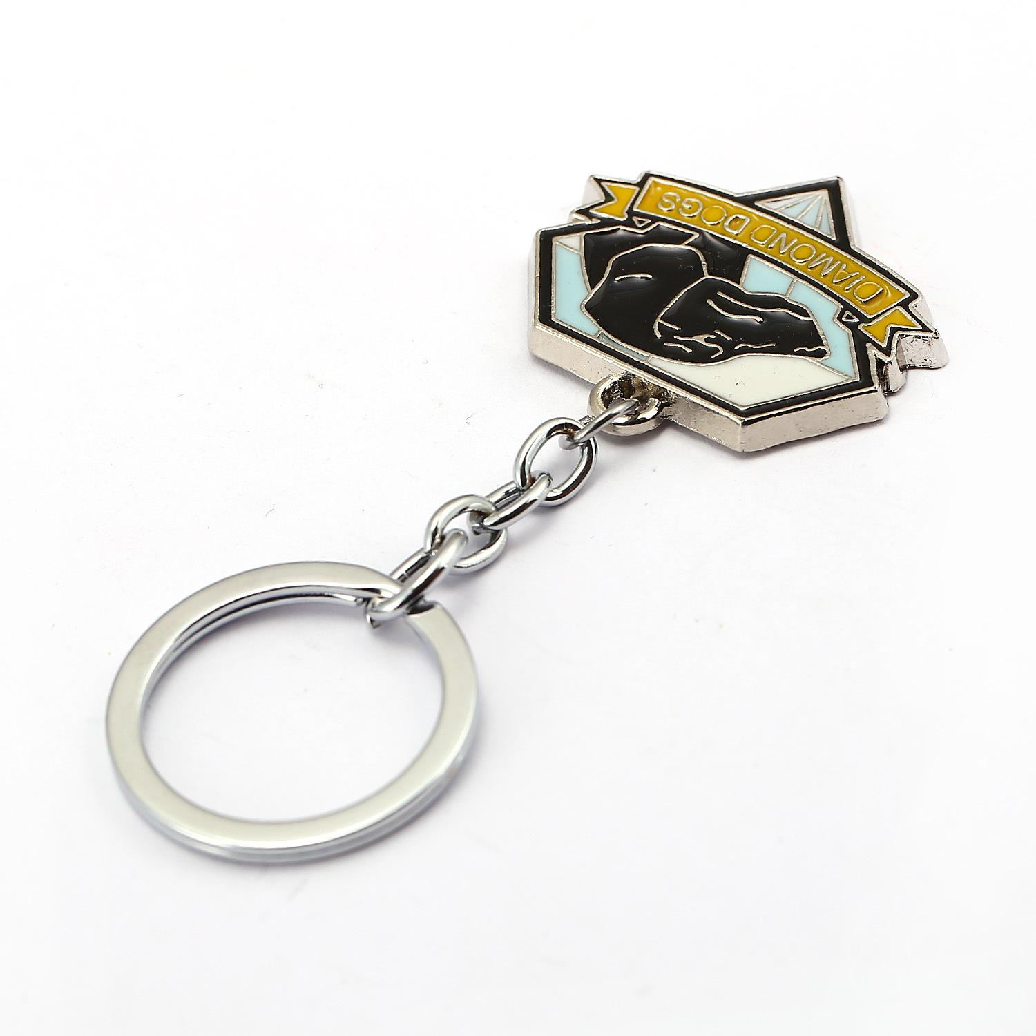 Metal Gear Solid 5 Necklaces Snake Dogs Outer Heaven Metal Keychains ...