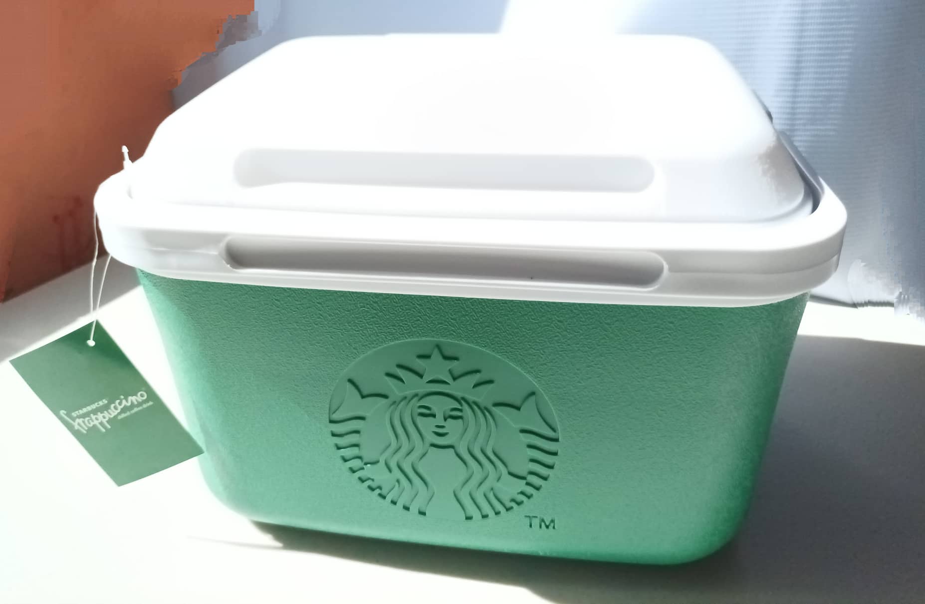 Starbucks Assorted Frapps 6's Summer Cooler Box | Lazada PH