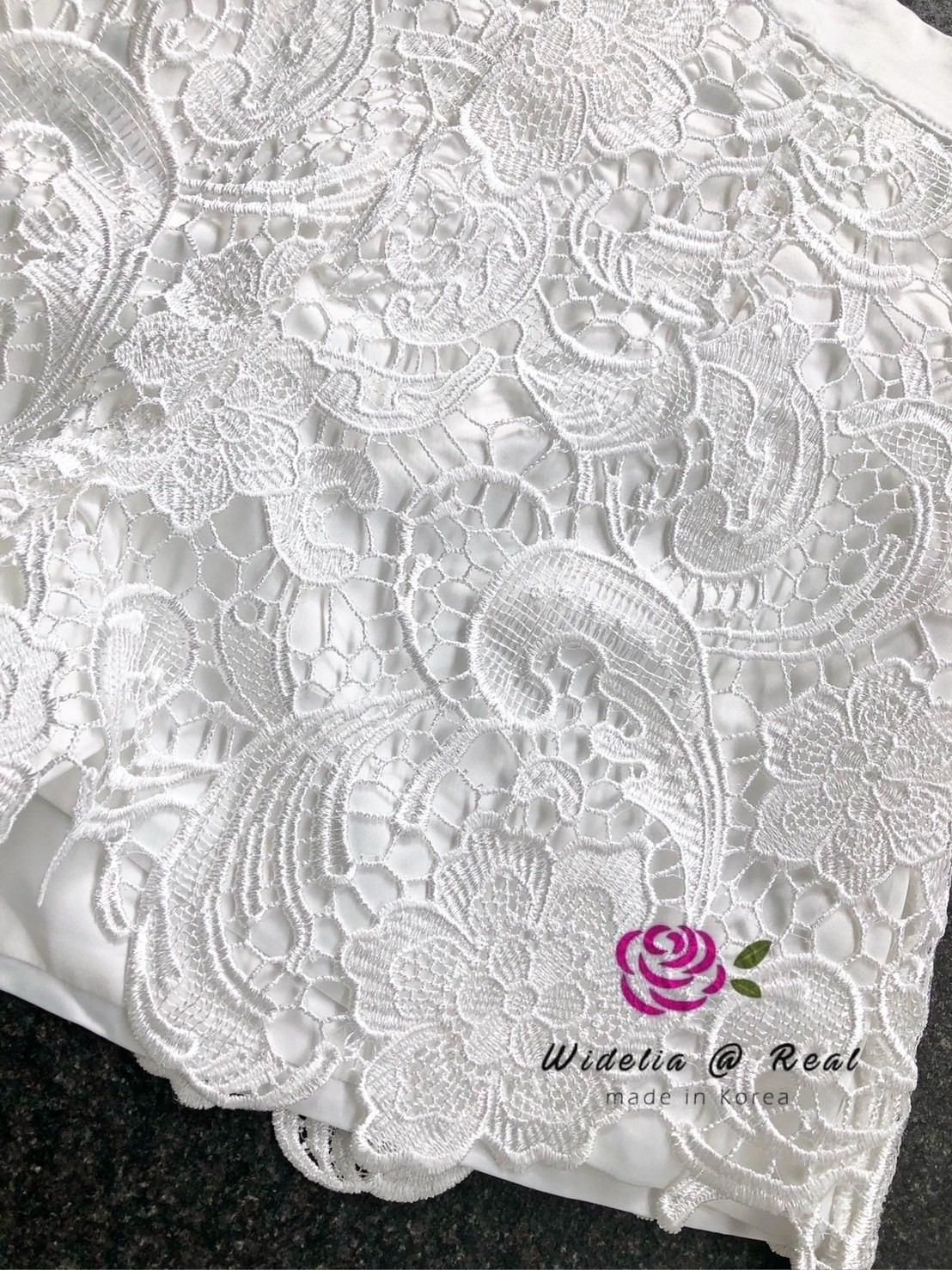Widelia Real Set เซ็ทเสื้อครอปกับกางเกงแสนสวย เนื้อผ้าลูกไม้อย่างดีมี ...