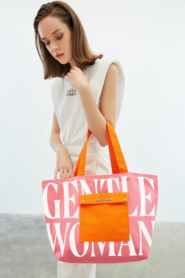 🔥New Collection🔥 กระเป๋า สะพายข้าง Gentlewoman ลาย PAINTED WALL TOTE BAG กระเป๋าสุดฮิต พร้อมส่ง ...