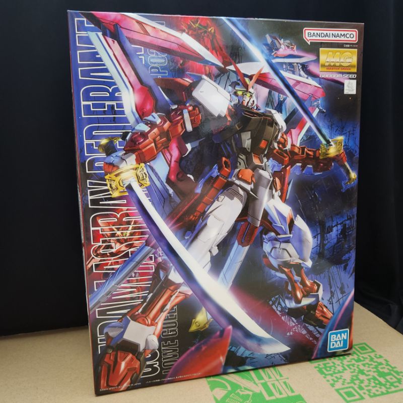 Bandai MG 1/100 Gundam Astray Red Frame Kai - Lowe Guele's Customize ...