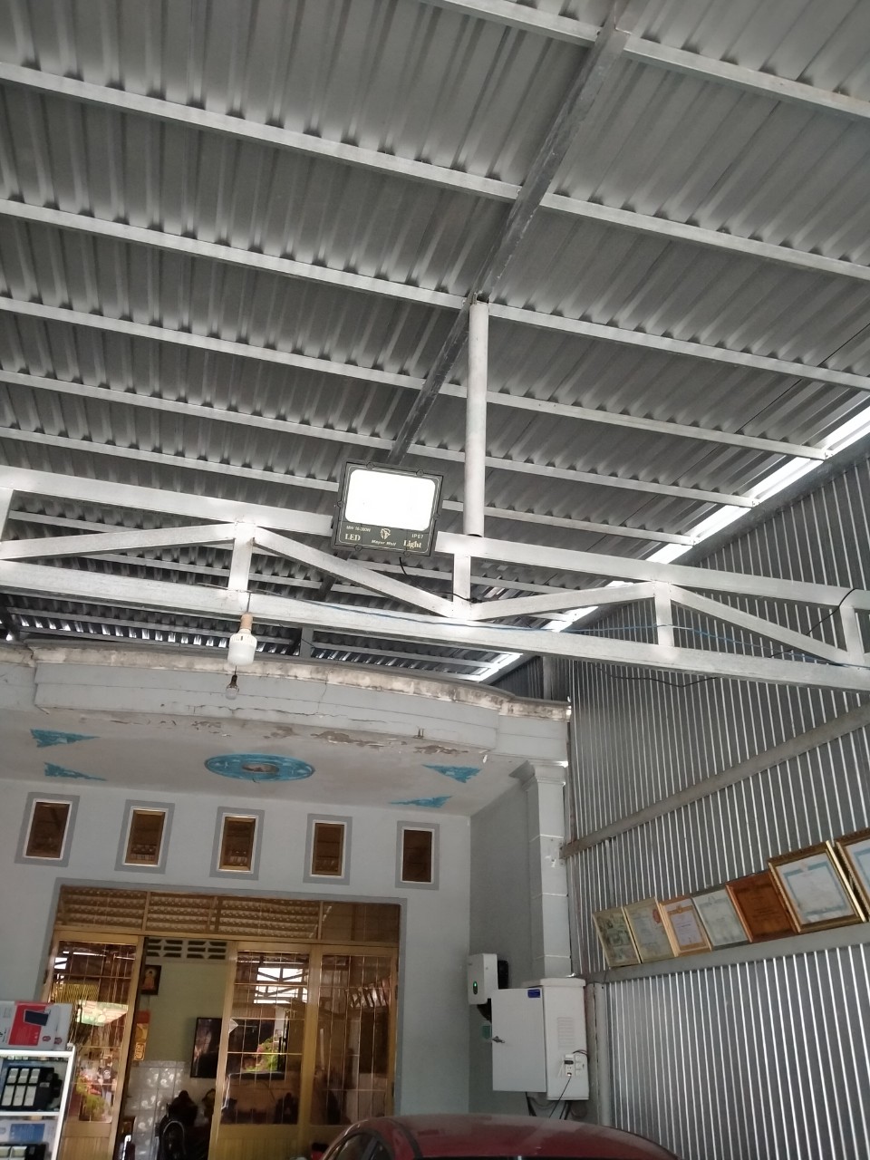 Đèn Pha Năng Lượng Mặt Trời Mayor Wolf 300W -Tấm Pin lớn 630*350*17 Cm ...