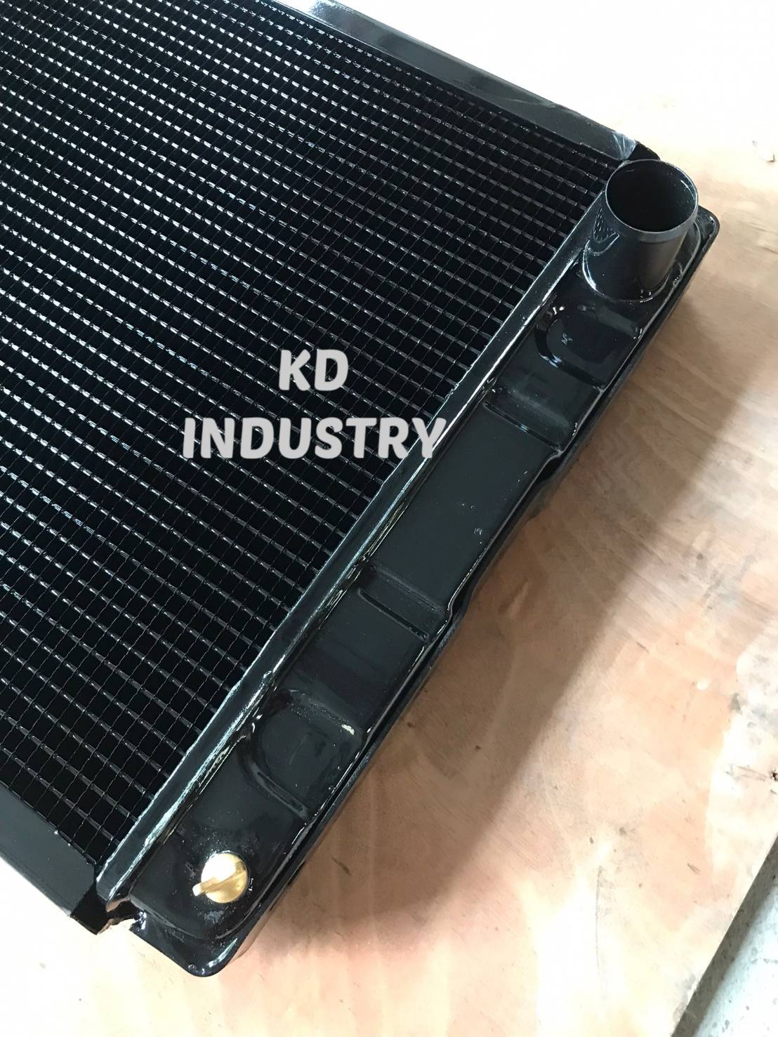 หม้อน้ำใหม่ รถไถฟอร์ด Ford รุ่น F5000 / F6600 / F6610 ขนาด 5 ช่องหนา ...