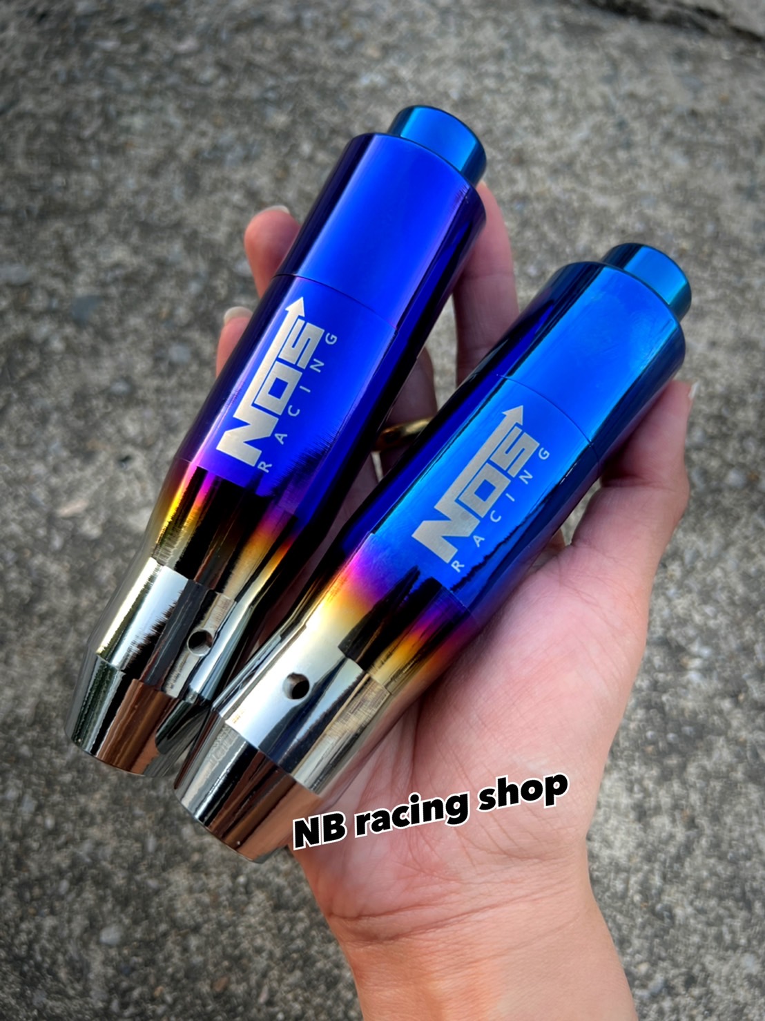 🔥หัวเกียร์ไทเท ออโต้แบบมีปุ่มกด สกรีน NOS RACING พร้อมบูสรองเกลียว ...