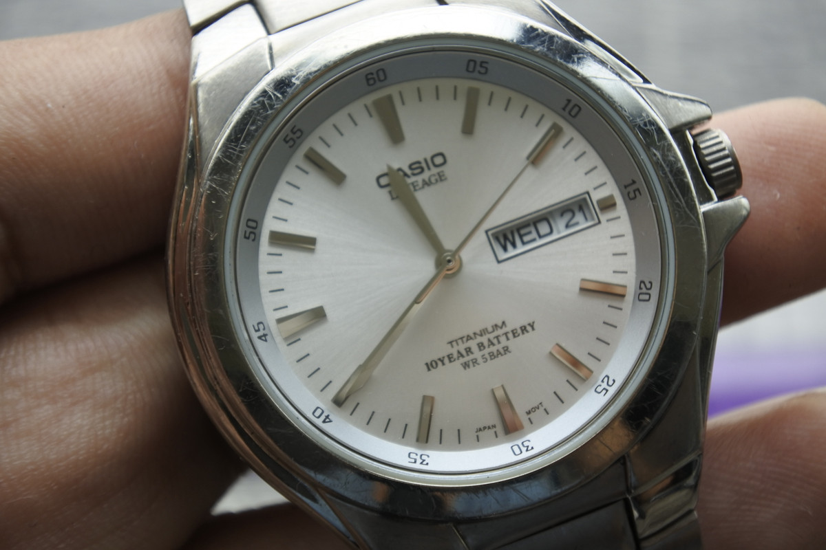 นาฬิกา Vintage มือสองญี่ปุ่น Casio Lineage Titanium ระบบ QUARTZ ผู้ชาย ...