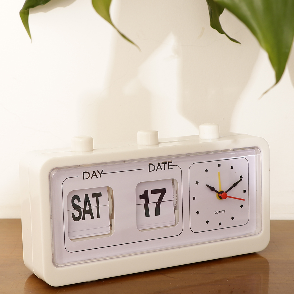 【Unique features】Retro Style Calendar Flip Alarm Clock with Three Press ...