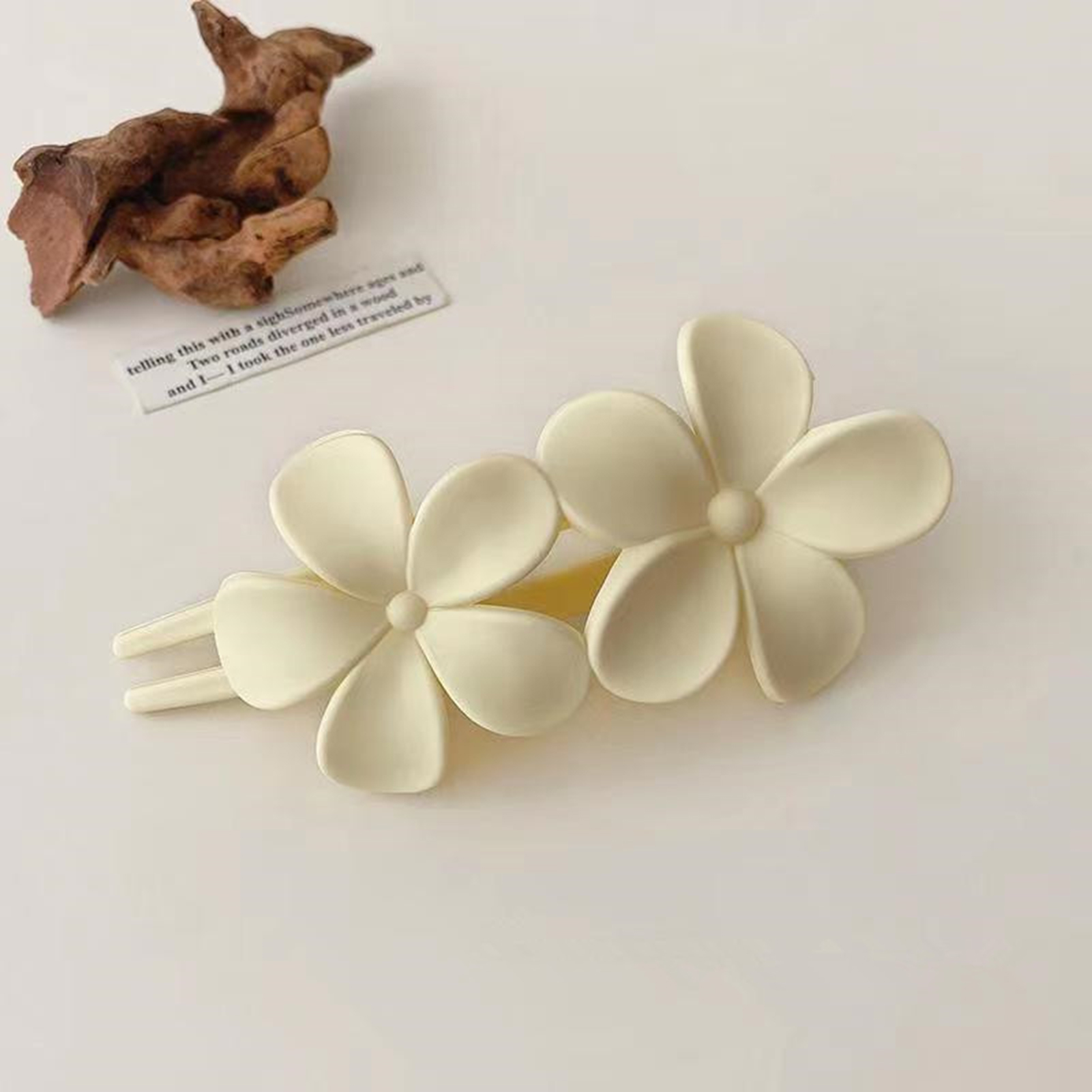 D-339 Flower Shape Plastic Claw Clip 10cm Non-Slip Hair Accessory for ...