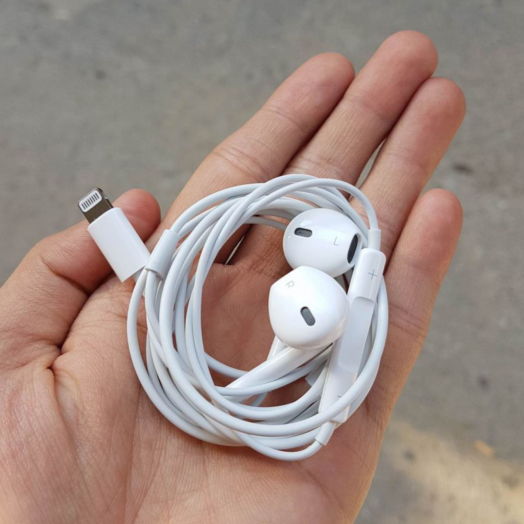Tai nghe có dây lightning dành cho iphone 7/7plus/8/8plus/x/xs max/ 11 ...