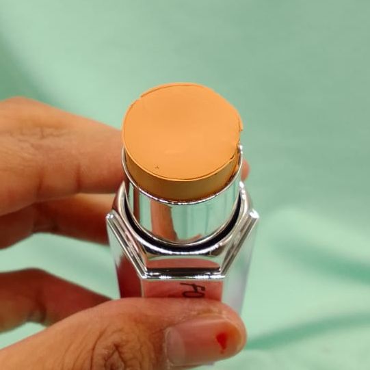 1 MINUTE MIRACLE FOUNDATION STICK [GET HAND MIRROR] FAIR / CLASSIC | Lazada