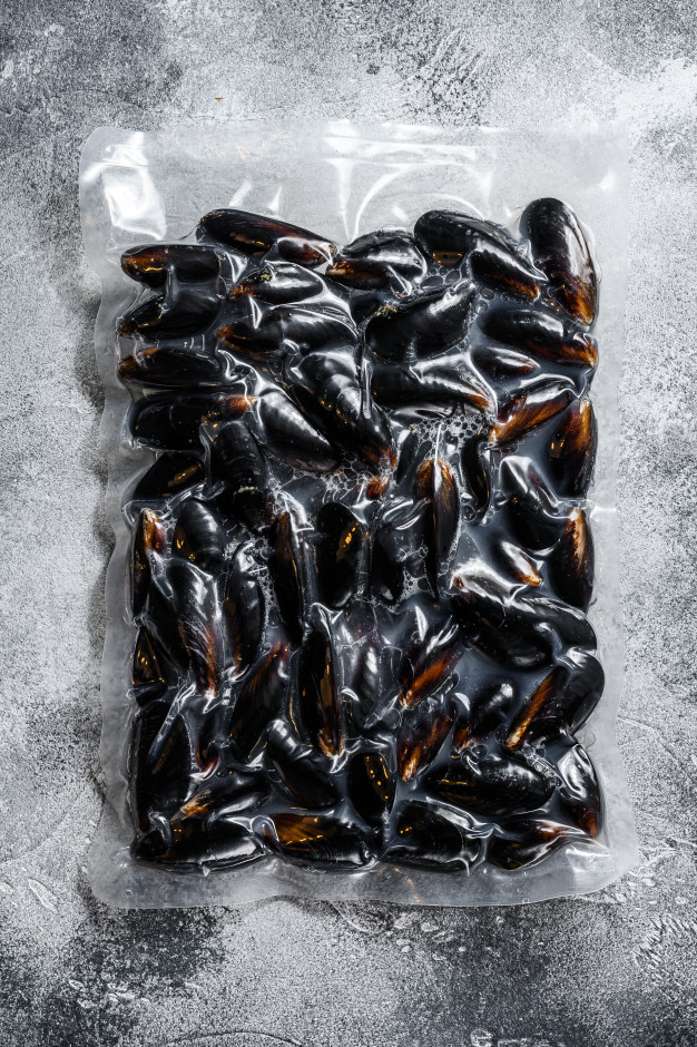Frozen Whole Shell Chilean Black Mussel 1kg | Lazada PH