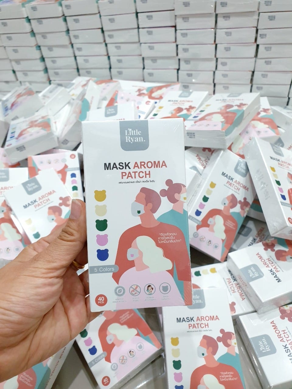 **NEW** แผ่นหอมติดแมส Little Ryan Mask Aroma Patch รูปทรงมินิแบร์ (1 กล่อง 40 ชิ้น) - LOVELY 2 ...