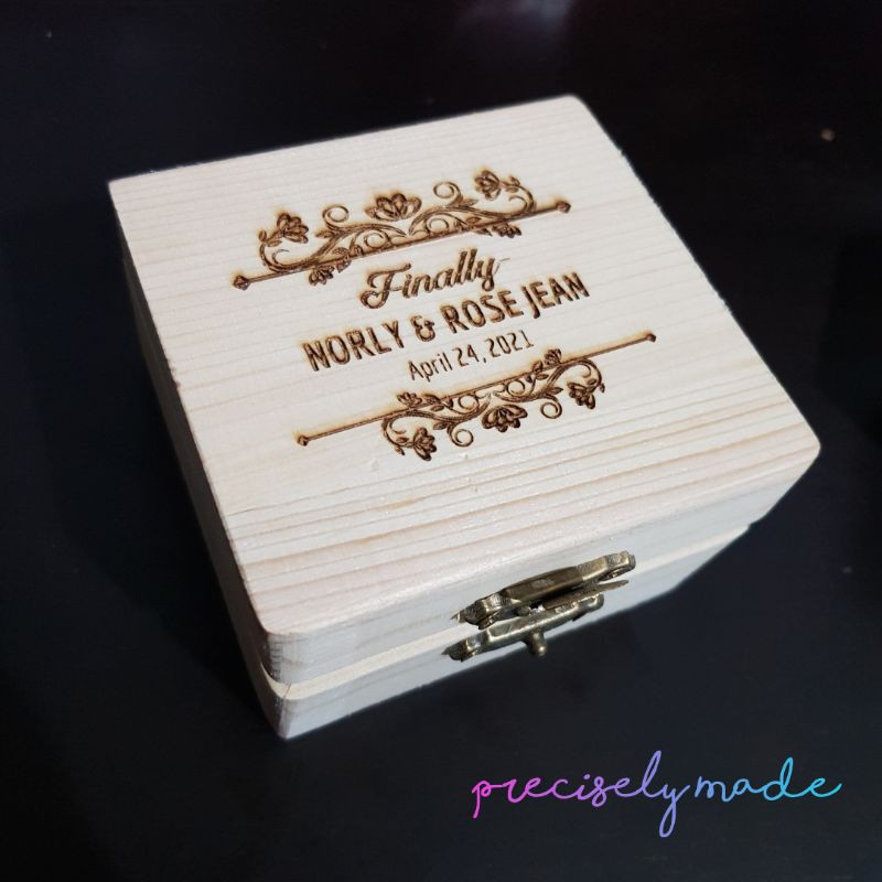 Personalized Wooden Wedding Ring and Arrhae Rustic Box - ENGRAVED ...