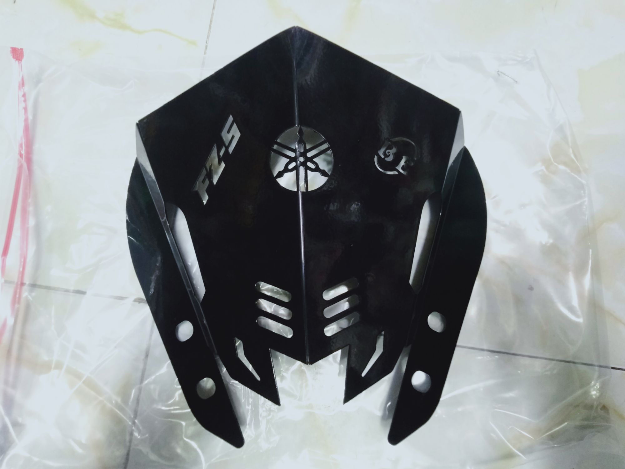 Visor or Windshield or Headlight Upper Cover for FZS V2, FZS V3 & FZS ...