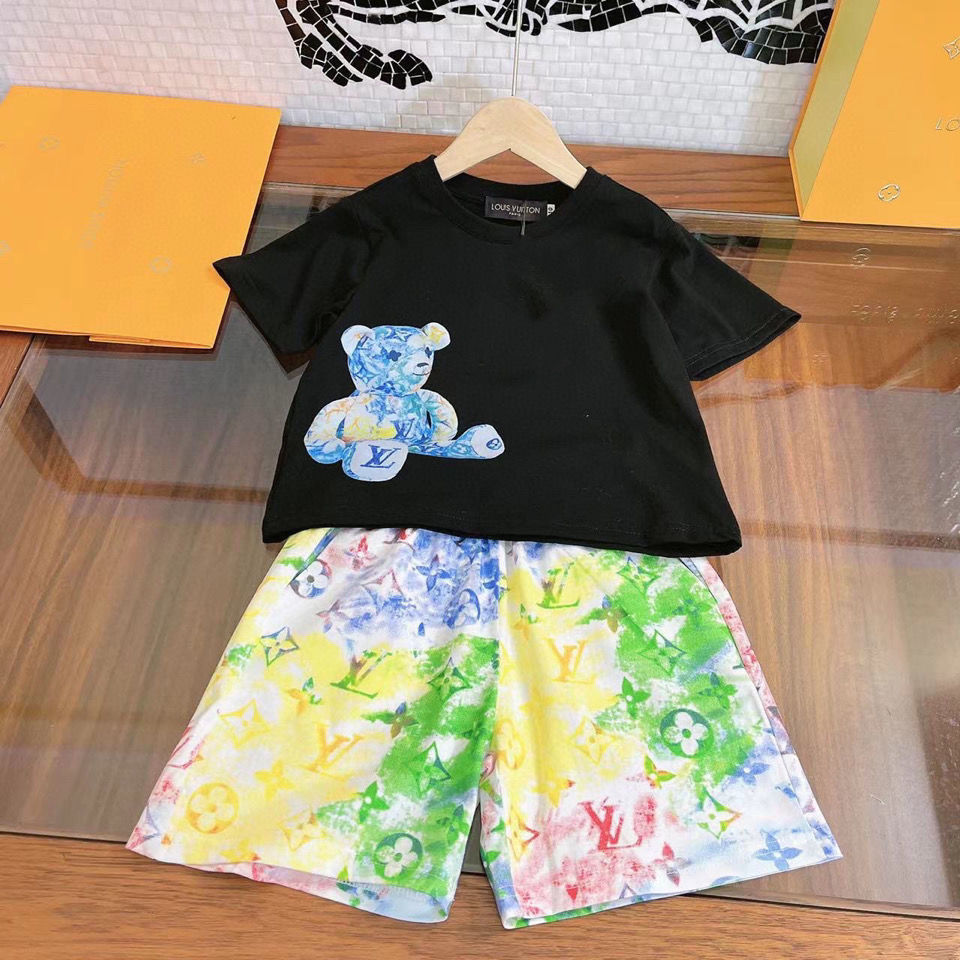 LVˉ ชุดฤดูร้อนสำหรับเด็กเสื้อแขนสั้นพิมพ์ลายการ์ตูน + กางเกงขาสั้นหลาก ...