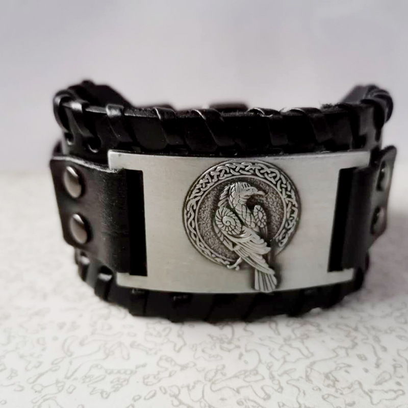 【Essential Good Item】Selling men's and women's cow leather Viking ...