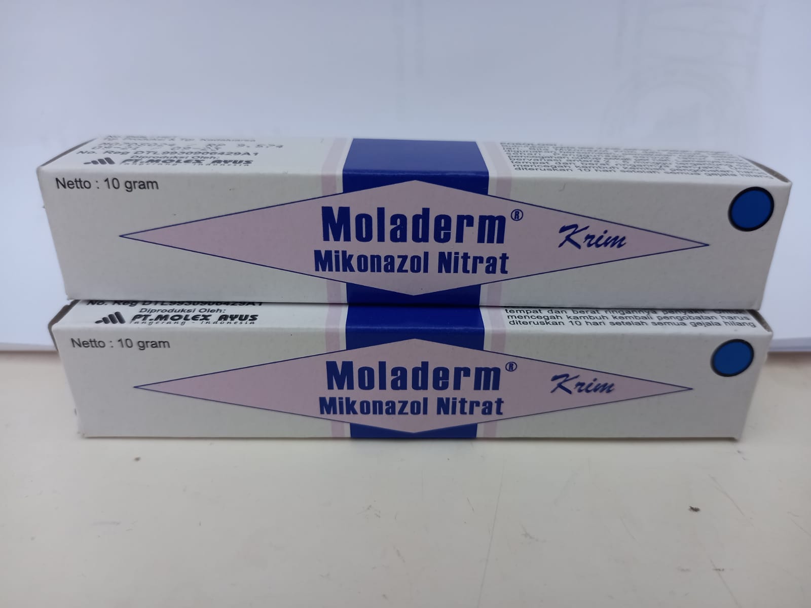 MOLADERM CREAM 10 GRAM/Krim Untuk Mengatasi Jamur Di Kulit | Lazada ...