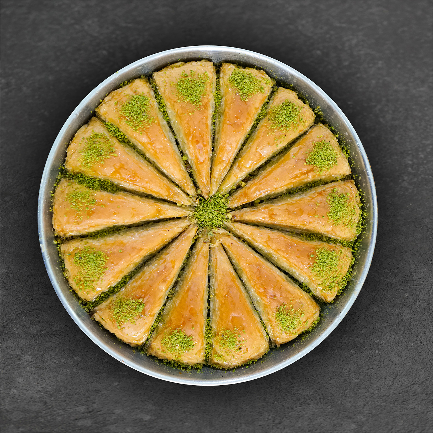 HOMEMADE/PREMIUM TURKISH BAKLAVA - 9" ROUND TRAY (CARROT SHAPE) 16 ...