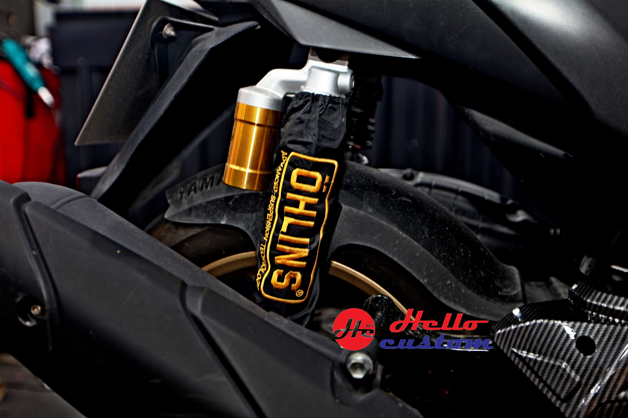 ผ้าคลุมโช๊คหลัง Pcx Nmax Showa Aerox Ohlins RCB YSS สําหรับ Honda Yamaha (ราคาต่อข้าง) - Hello ...