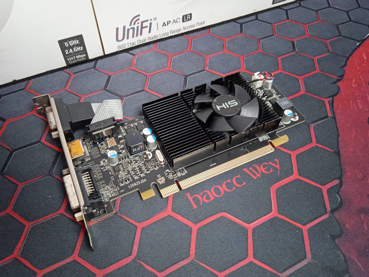 การ์ดจอ HIS AMD Radeon HD 6570 1GB DDR3 64bit สวยๆพร้อมใช้ ใช้งานได้ทุก ...