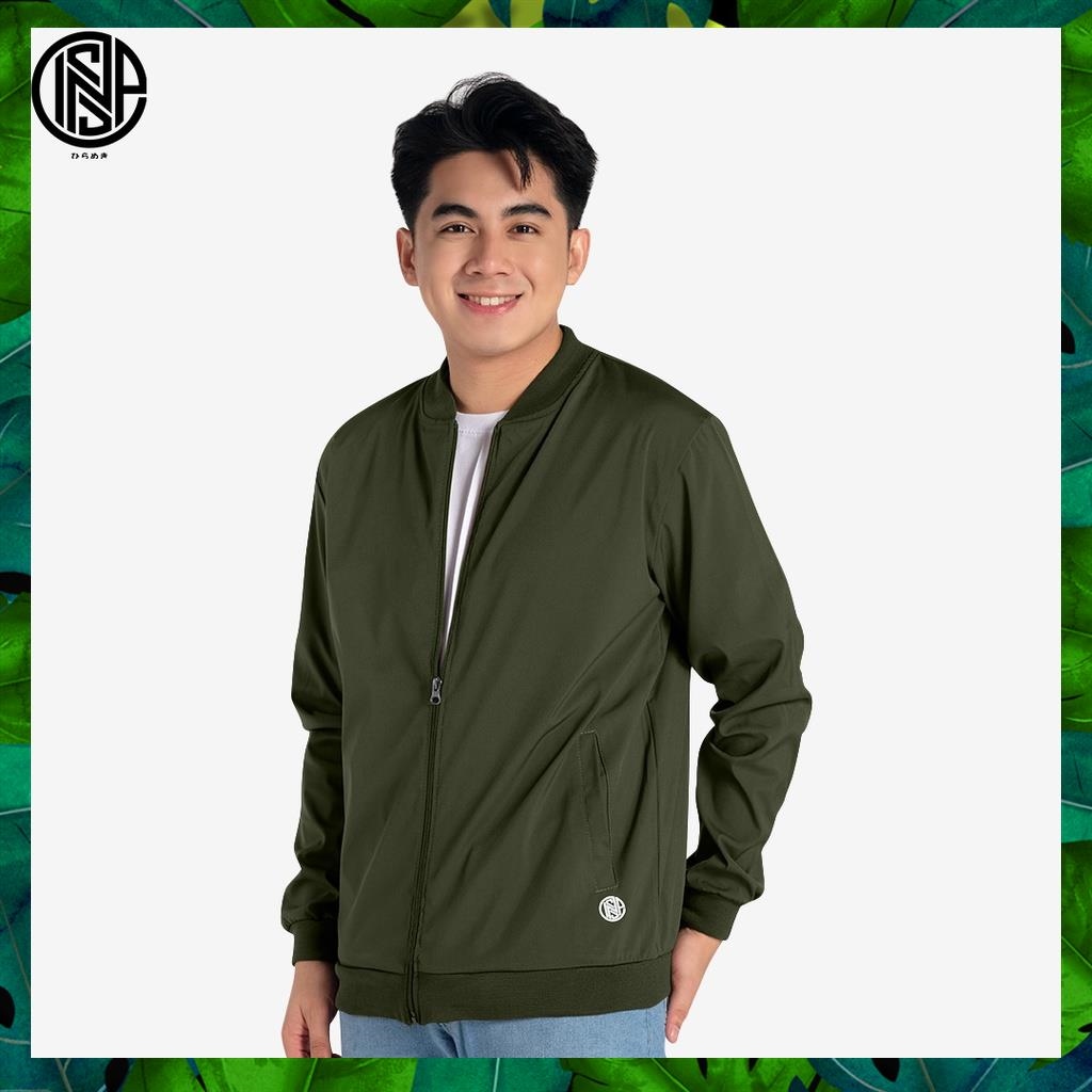 INSPI Bomber Jacket for Men with Zipper and Pockets Korean Waterproof ...