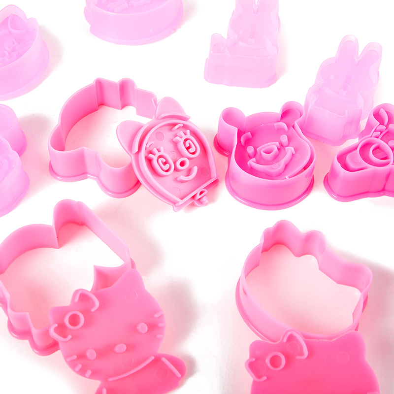 1 Pair Cookie Cutters Plastic 3D Cute Cartoon Pressable Biscuit Mold ...